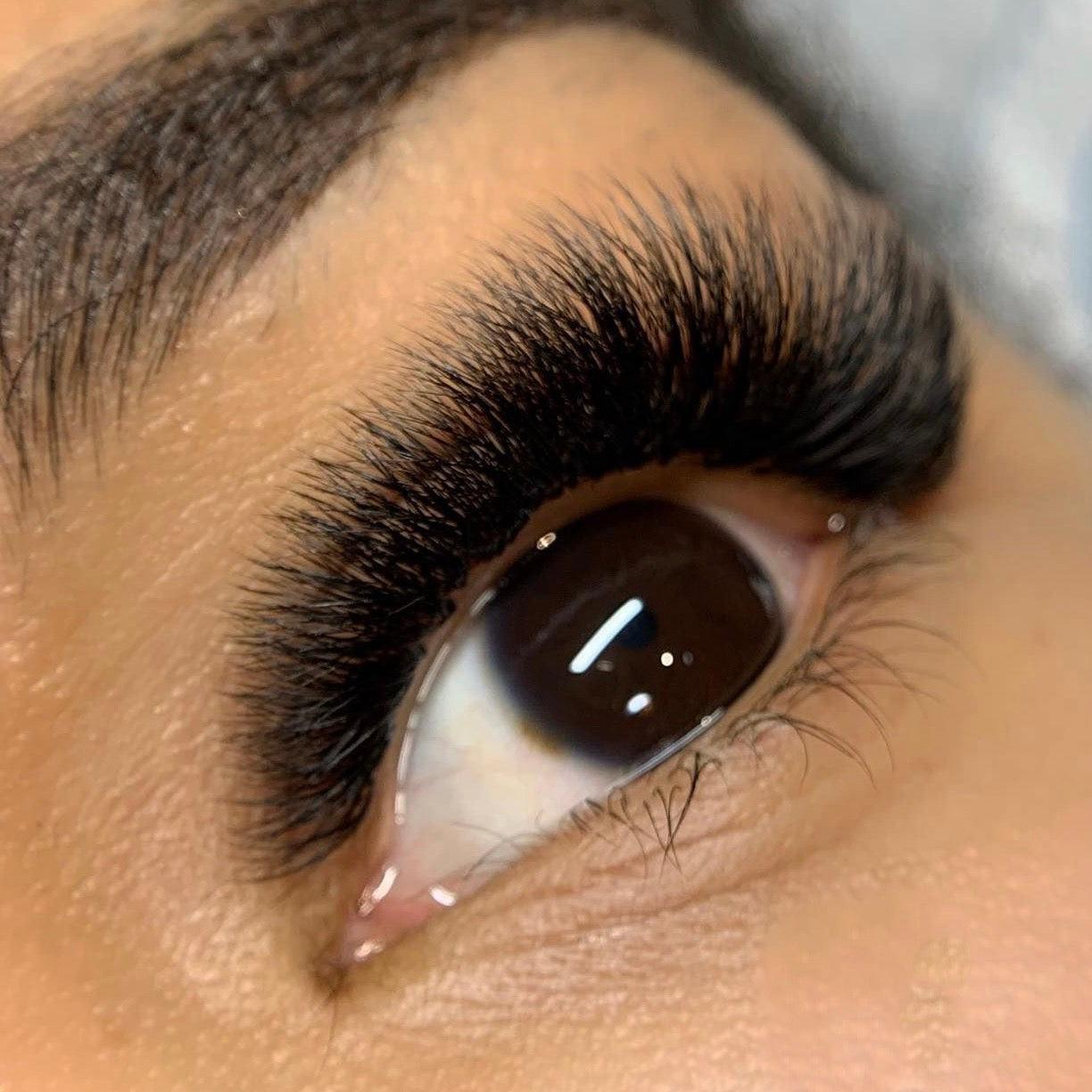 MEGA VOLUME Full Set – Lash Loft